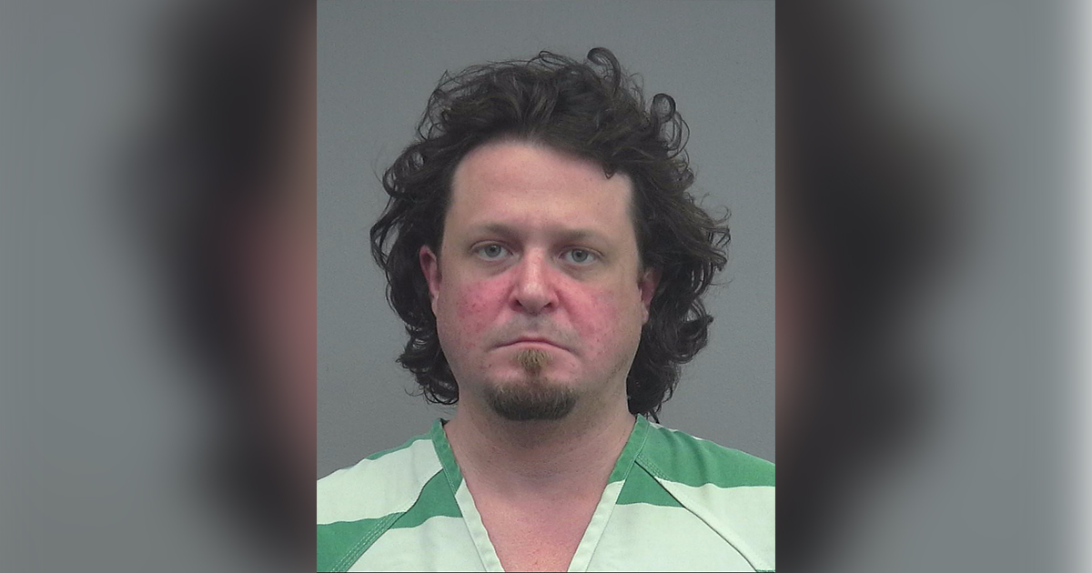 Florida Man Huffs Air Duster in Front of a Cop, Tries Driving Away